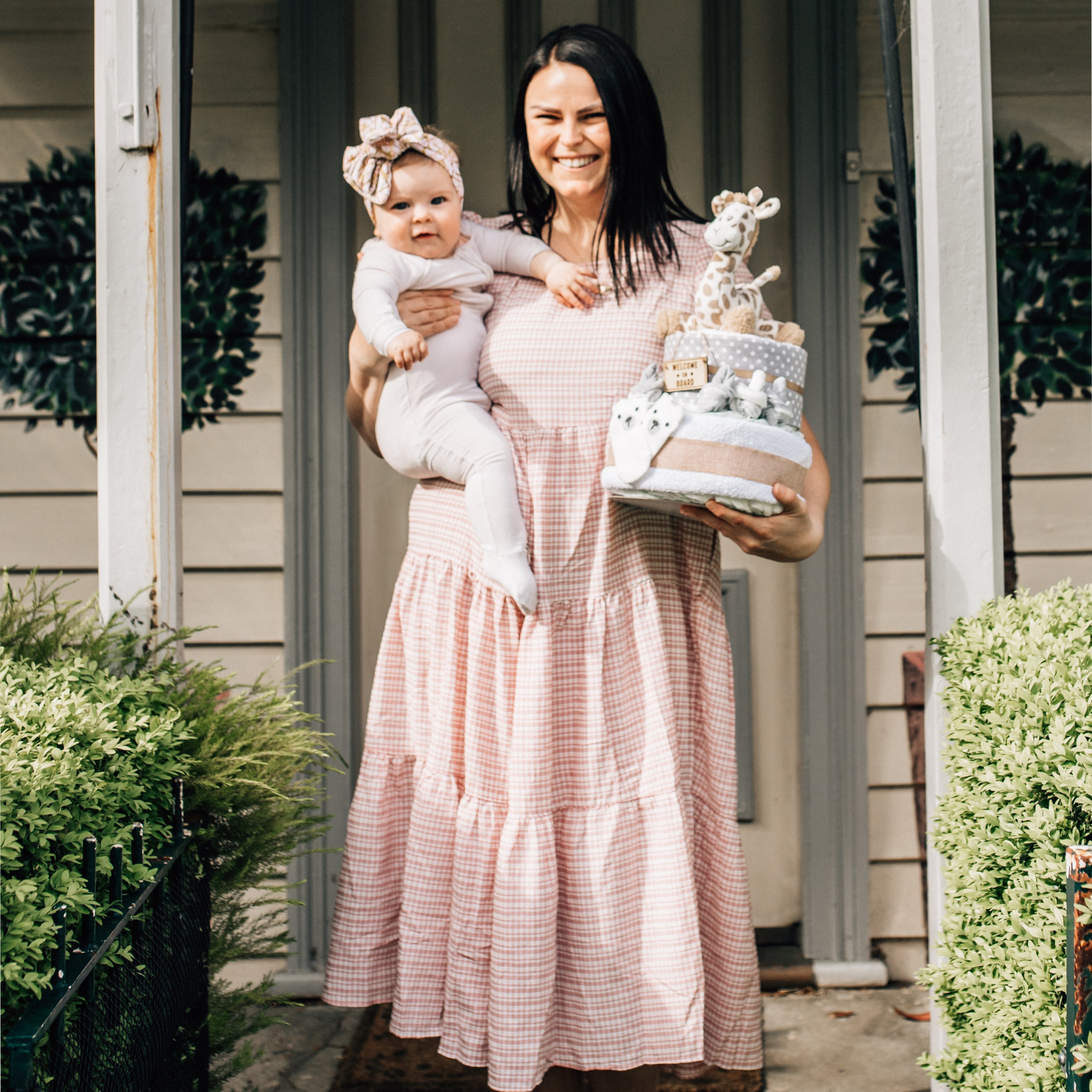 Most popular newborn gift! – Nappie Cakes